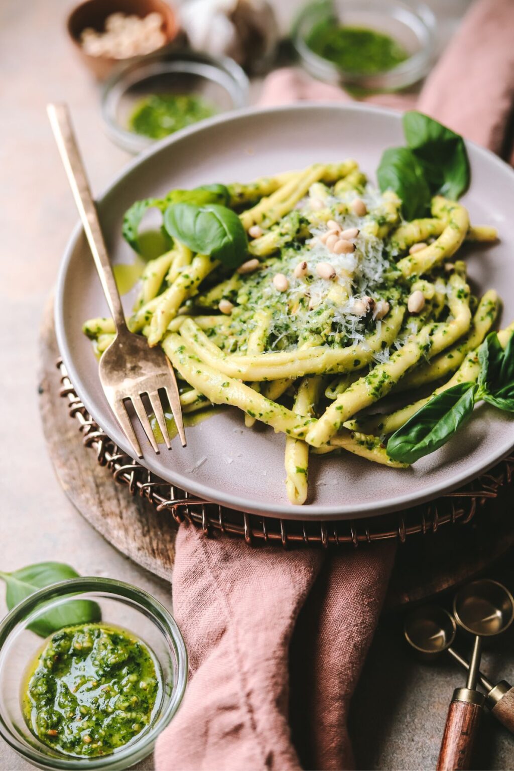 Pasta al Pesto (Pesto Pasta) - The Gourmet Bon Vivant