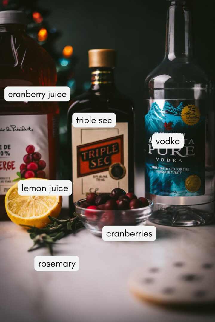 How to Make Epic Christmas Cocktails: The Ornamentini